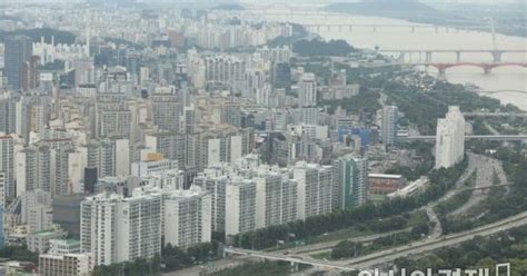 영끌족 이자 부담에 집 팔아야대출금리 4 10년만에 최다