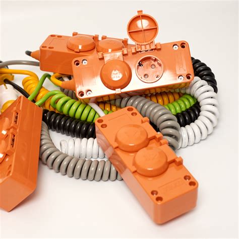 사무엘스몰즈 멀티플러그 피쏘 Pisso