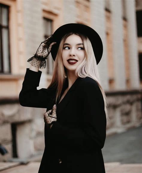 Фотосессия на улице Fashion Fedora