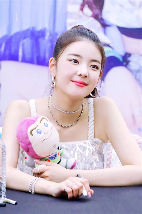 ITZY LIA ㅤㅤㅤㅤㅤㅤㅤㅤㅤㅤㅤㅤ ㅤㅤㅤㅤㅤㅤㅤㅤㅤㅤㅤㅤㅤㅤㅤㅤㅤㅤㅤㅤㅤ190825 itzy 있지 lia 리아 Itzy Red velvet Pop