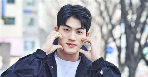 미스터트롯2 윤준협 빠져들 것 같은 볼하트 포토엔hd