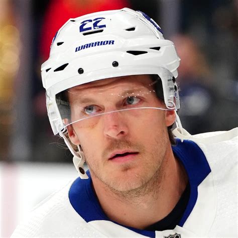 Maple Leafs Sign D Jake Mccabe To 5 Year Extension Field Level Media Professional Sports