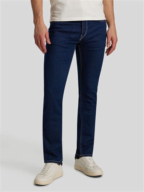 PKZ.CH | Fashion Online-Shop | Grosse Auswahl an Top-Marken. Jeans im ...