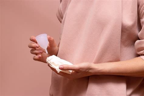 How To Tell The Difference Between Implantation Bleeding And A Period MOM News Daily