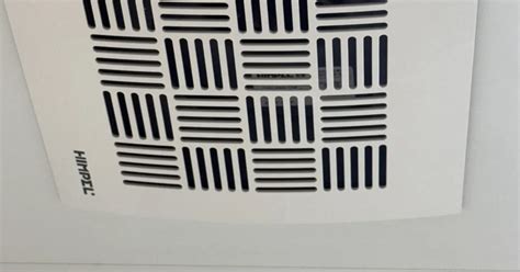 이사 후 청소를 진행해서 거주 청소로 진행하였습니다 거주 청소가 처음이라 걱정이 많았는데 결과 대만족 입니다 창틀 및 배수구 씽크대 등 제가 원하던 부분도 깔끔하게