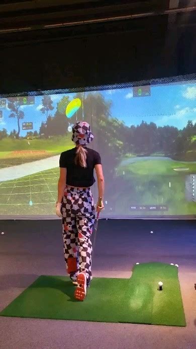 🇰🇷가수 말랑말랑정은채 날씨도 좋고 노을이 이뻤던 남춘천 골프장 남춘천cc 골린이 골프웨어 골프스타그램 골프 Golflife Instagram