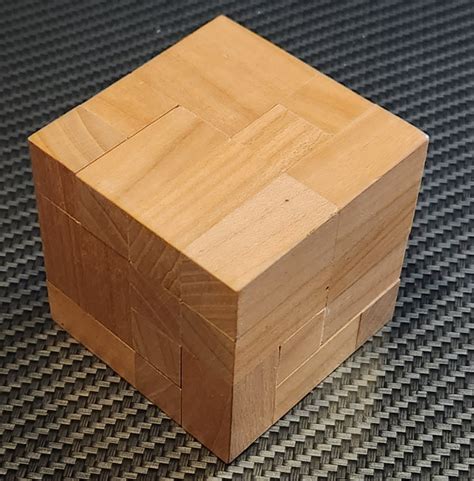 Edo S Twisting Cube By E Timmermanns Produced By J Pelikan