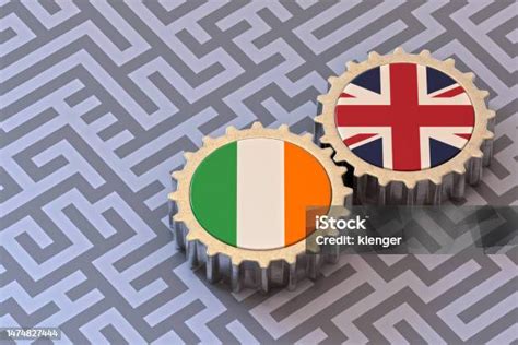 아일랜드와 영국 국기가 기어에 있습니다 미로 배경에 고립 아일랜드 북유럽에 대한 스톡 사진 및 기타 이미지 아일랜드 북유럽 0명 3차원 형태 Istock