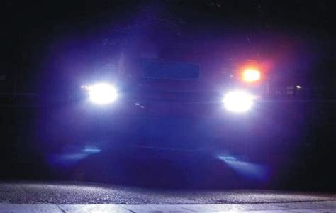夜晚倒車看不清怎麼辦老司機教你1招晚上倒車也能一氣呵成 幫趣