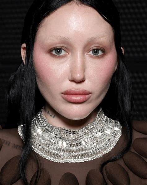 Why Noah Cyrus Chose To Ditch Her Eyebrows The Jeep Diva