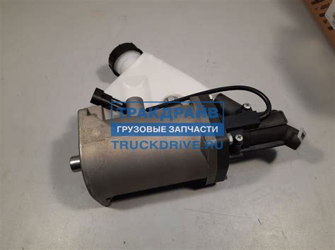 Цилиндр сцепления Ивеко Еврокарго главный с бачком 5801317167 Iveco