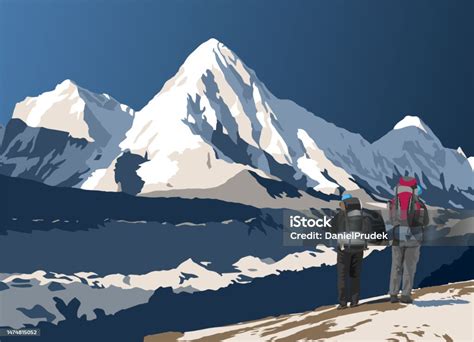 쿰부 빙하 푸모리 산 봉우리 에베레스트 산 베이스캠프로 가는 두 명의 등산객 산봉우리에 대한 스톡 벡터 아트 및 기타 이미지 산봉우리 에베레스트 산 베이스 캠프