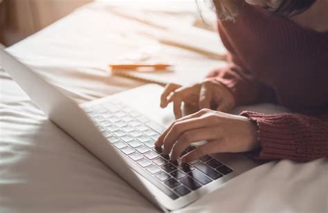 Деякі українці можуть безкоштовно отримати ноутбуки подробиці ВСВІТІ