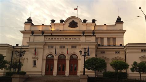 Парламентът удължи работното си време Новини бг