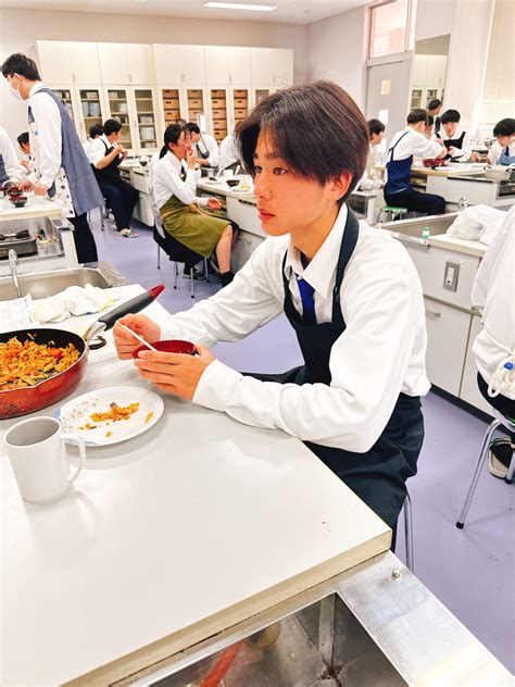 調理実習（高校1年7組） 高川学園