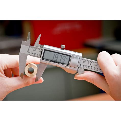 Gemred Electronic Digital Caliper 155mm6 Axminster Tools
