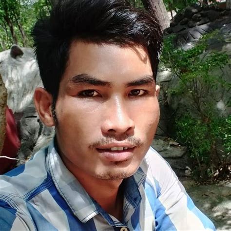 ប្រុស ធំ