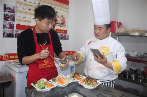 西安典秦陝西小吃培訓紅油涼麵麻醬涼麵最強涼麵攻略 每日頭條