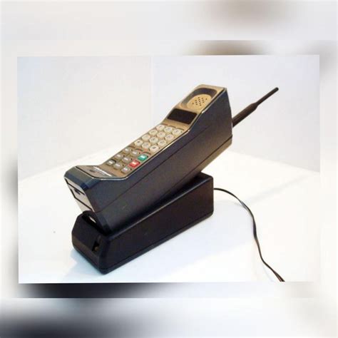 Inventos ¿cuál Fue El Primer Teléfono Celular Del Mundo Era El