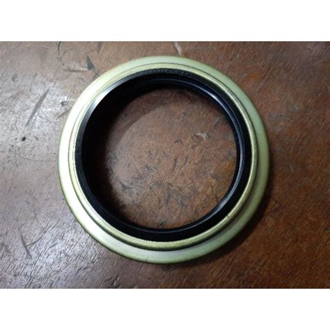 ISUZU NPR HICOM REAR OIL SEAL BIG Shopee Malaysia