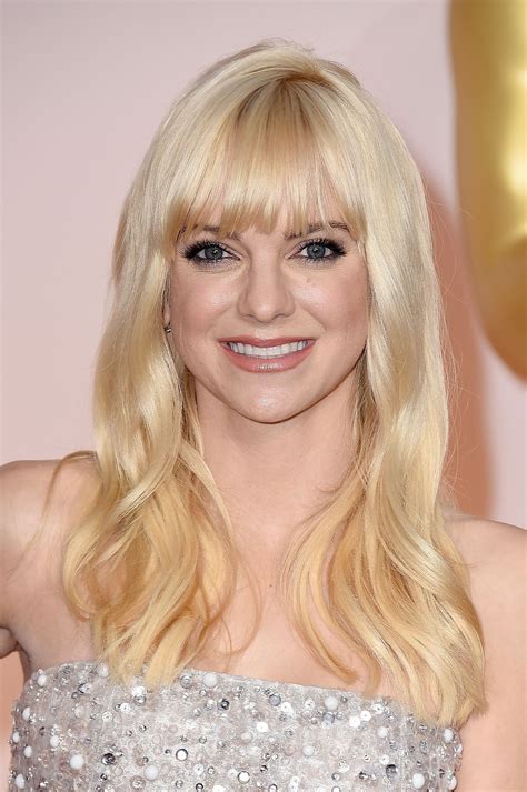 Chris Pratt And Anna Faris Got Goofy At The Oscars Anna Faris Hair Trends Long Hair Styles