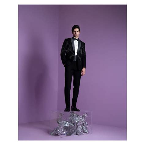 Buy Contrast By Parth Black Ray Blaze Tuxedo Set Of 5 Online