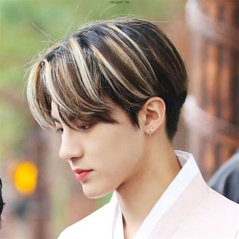 Model Rambut Two Block Ala Pria Korea