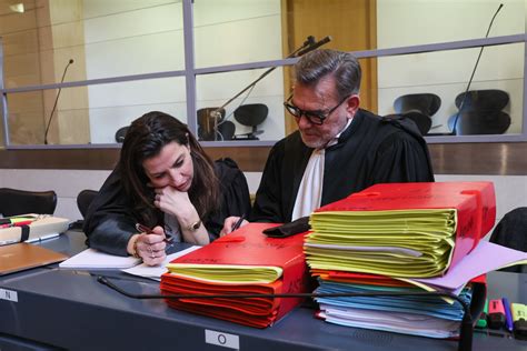 Procès Meurtre Du Policier Éric Masson à Avignon Revivez La Première