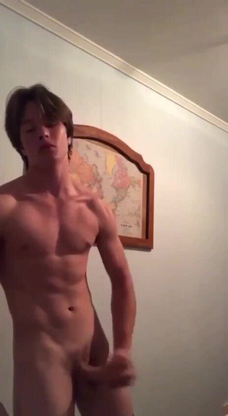 Flexing Video Thisvid Com