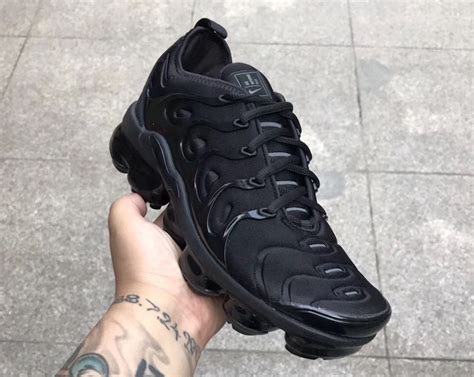 Nike Vapormax Plus Triple Black Release Date Sneaker Bar Detroit