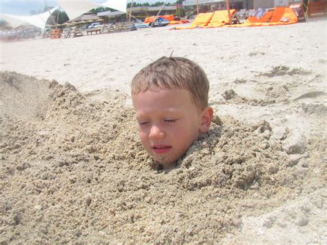 Fac Pipi Andrei Anton Flickr