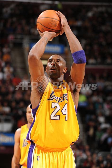 コービー・ブライアント 足首の負傷で出場に暗雲、nbaオールスター 写真1枚 国際ニュース：afpbb News