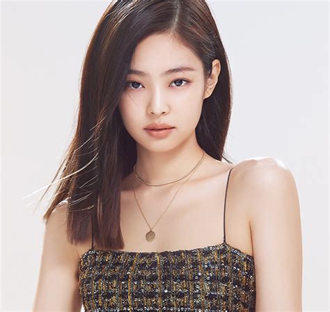 Hera Brand History New Beauty Icon Seoul Beauty Hera Foto Instagram Jennie Lisa