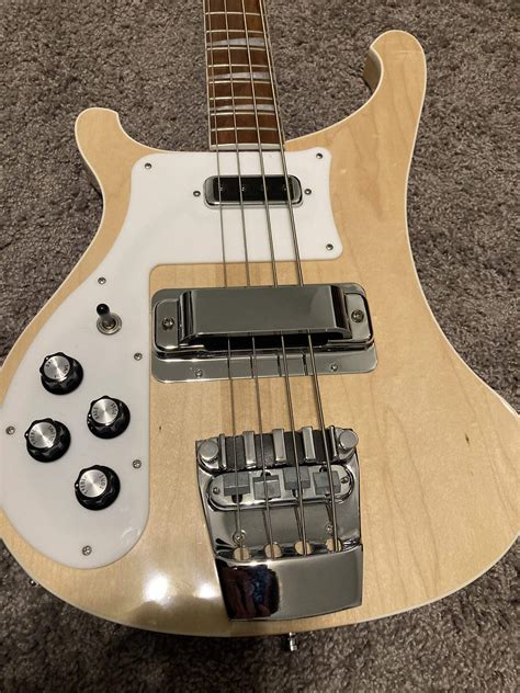 Left Handed Rickenbacker 4003