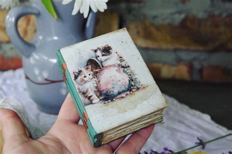 Скринька у вигляді книги — цена 450 грн в каталоге Шкатулки Купить товары для дома и быта по