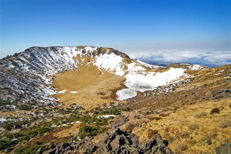 제주 한라산 태고의 신비를 간직한 산 Go Guides