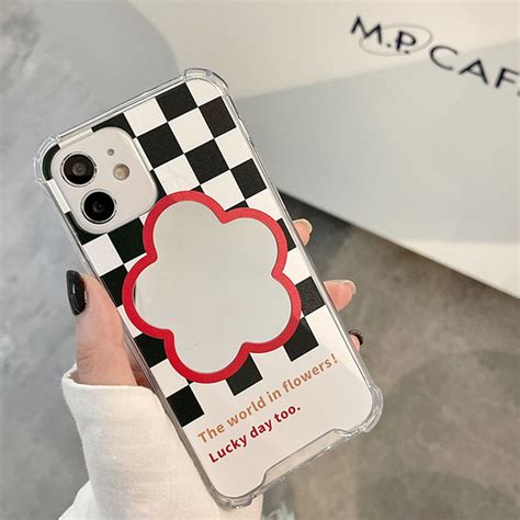 체스무늬 미러 클로버데이 아이폰 케이스 감도 깊은 취향 셀렉트샵 29cm
