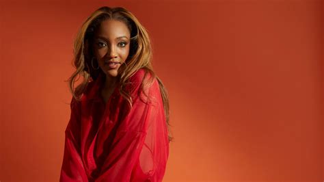 Mickey Guyton Announces Tour Shares New Song “scary Love” Listen