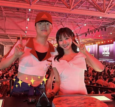 핸드폰에 이게 왜 저장되어 있는거지 롤 리그 오브 레전드 에펨코리아