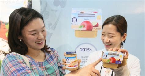 네슬레코리아 어린이 복지재단에 이유식 제품 기부