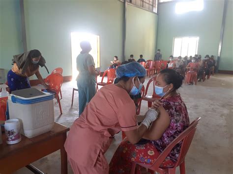 ကျိုက်ဒုံမြို့၌ ဆဋ္ဌမအသုတ်၊ ပထမအကြိမ် အသက်၁၈နှစ်နှင့်အထက်ပြည့်ပြီး၊ပြည်သူ ၅၀၀ ဦး အား ကိုဗစ