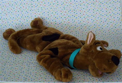 3 16 Sold~talking Hug Me Bedtime Scooby Doo