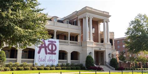 15 Most Outrageous University Of Alabama Sorority Houses