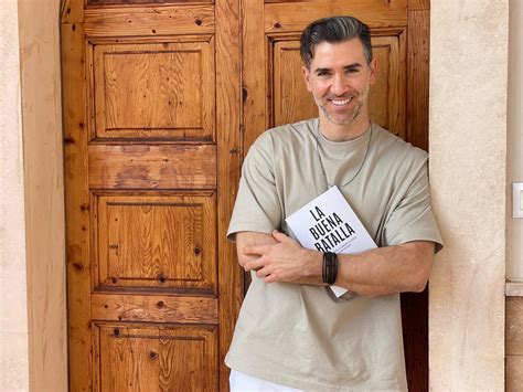 Fran Fiol Presenta Su Libro ‘la Buena Batalla