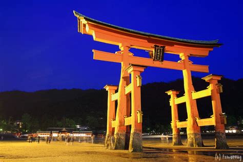 美しさ Lv1 0 厳島神社の鳥居の夜景 夜景ワールド