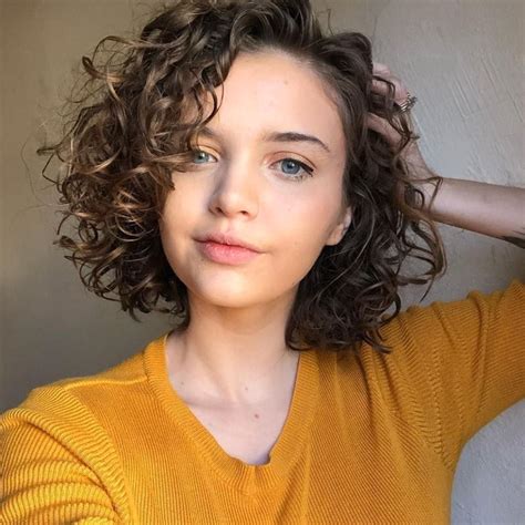 30 Hairstyles For Thin Curly Hair That Look Simply Amazing Artofit