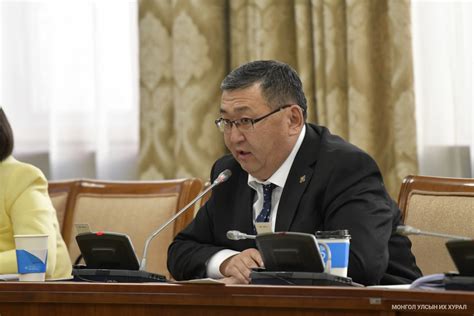 Байнгын хороодын хамтарсан хуралдаанаар Гаалийн албан татвараас чөлөөлөх тухай хуулийн төслийг