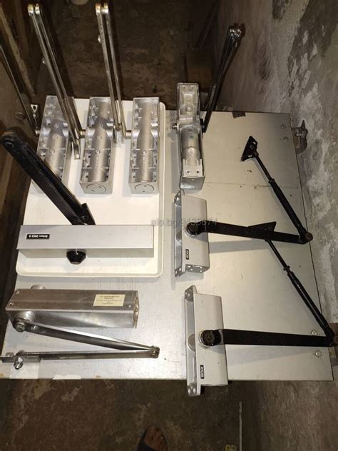 Автомати за врати Врати дограма щори тенти Пловдив Продавам качествени автомати за