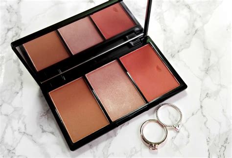 First Impression: Makeup Revolution Iconic Blush, Bronze & Brighten ...