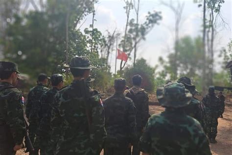 Khit Thit Media On Twitter တောင်ညိုစစ်ကြောင်းက ကန့်ဘလူ၊ ပဇီကြီးကျေးရွာမှ ပြည်သူများအတွက် ဝမ